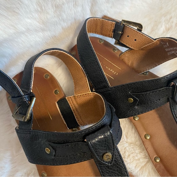 Melrose and Market | Shoes | Melrose And Market Britt Thong Sandal Size ...
